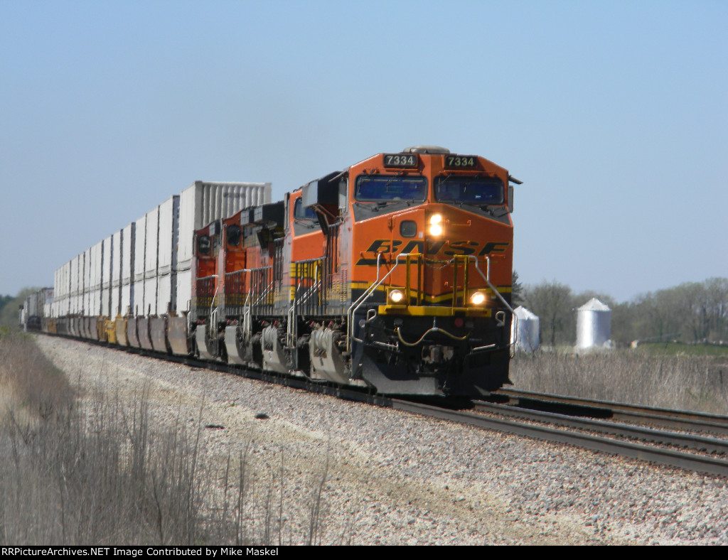 BNSF 7334